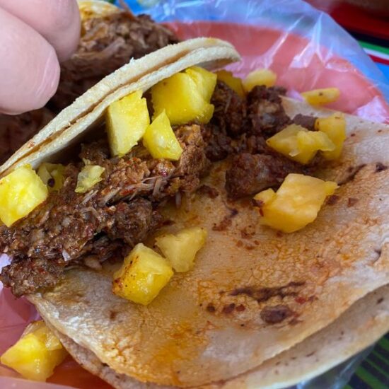 El Borrego Dorado Vallejo, mixiotes y barbacoa en La Raza - Godinez Gourmet